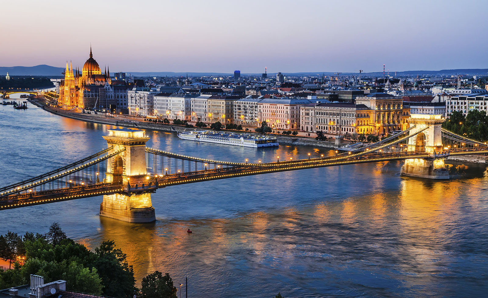 Best Things to Do in Budapest at Night: A Guide's Guide (2025 ...